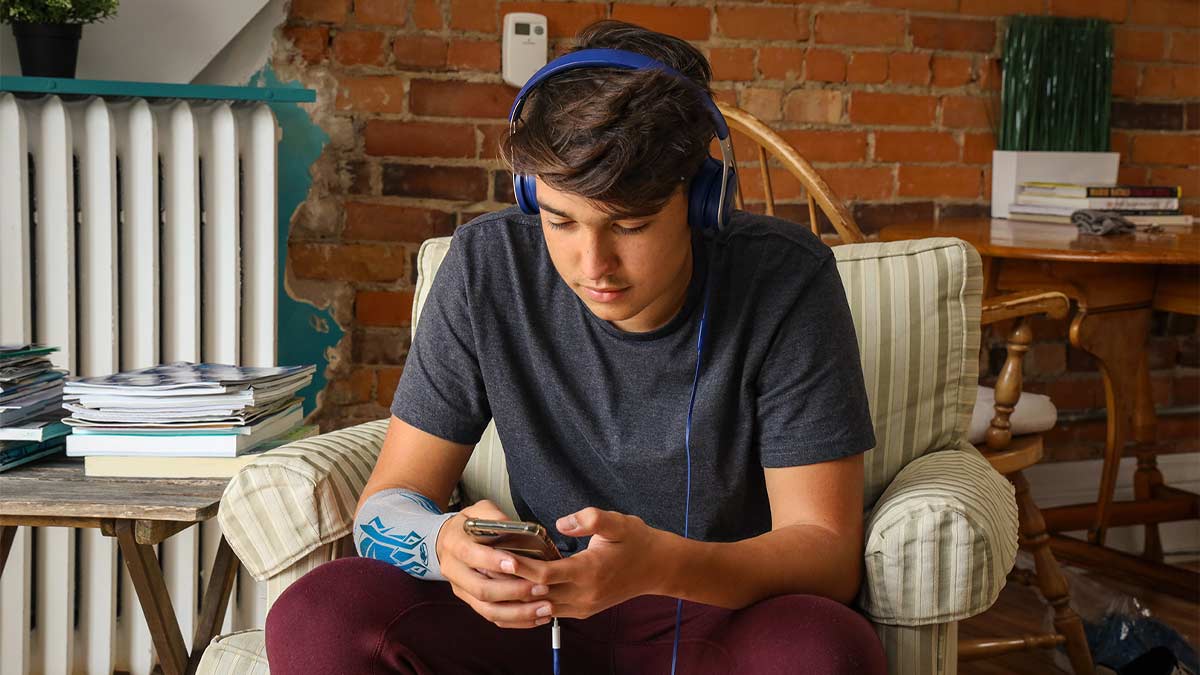 Lower Your Screen Time and Increase Your Focus - eSmartr